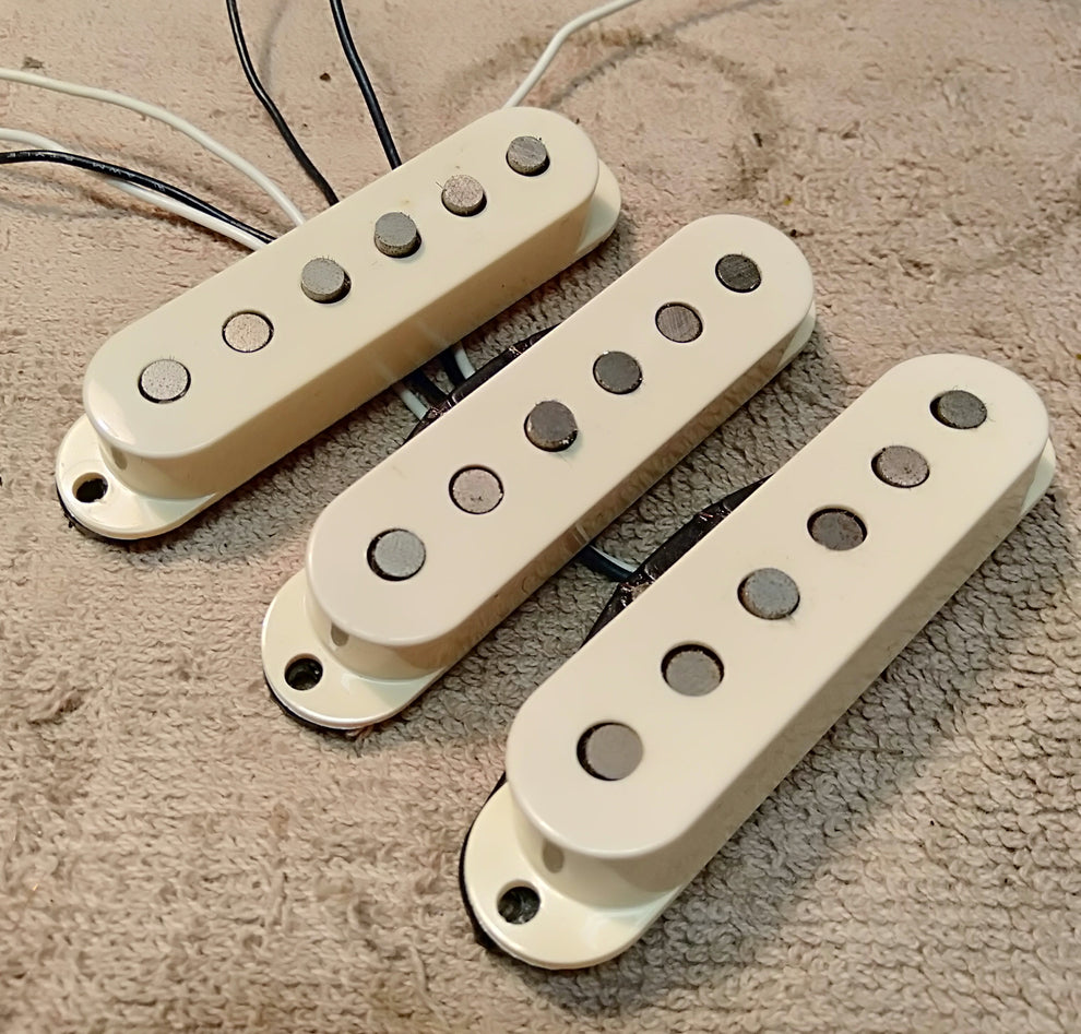 Fender Strat pickups. 2nd hand – Tym Guitars Online